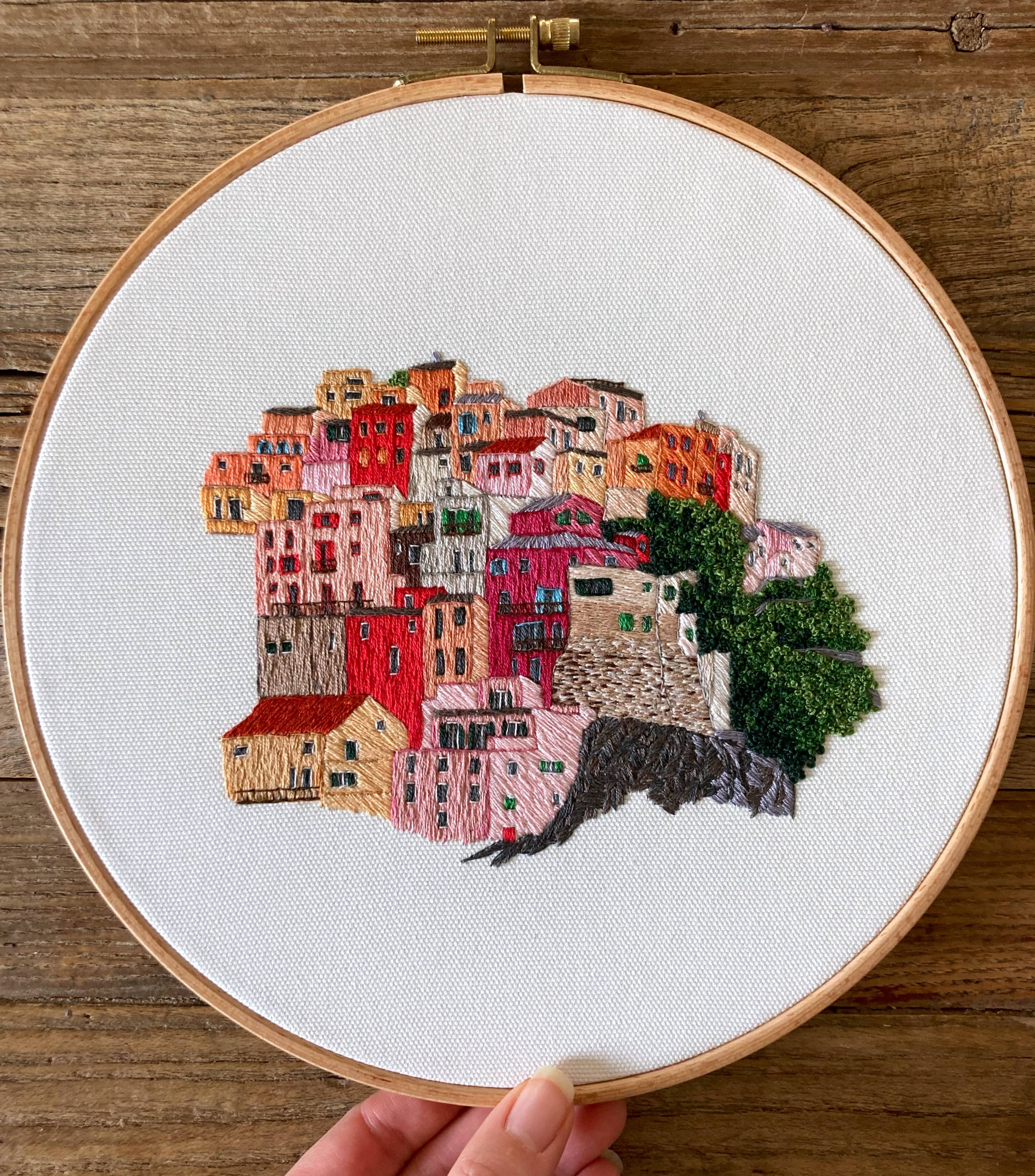 Architectural Threadpainting 2.0 | Elin Petronella